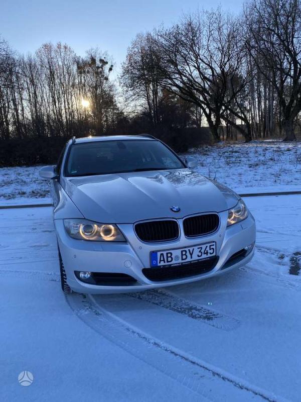 Grey BMW 320 2010 in Kaunas, with an engine capacity of 2.00 L and mileage of 273 thousand km for 3599 €, photo 1 on AUTOMOTO.COM.LV