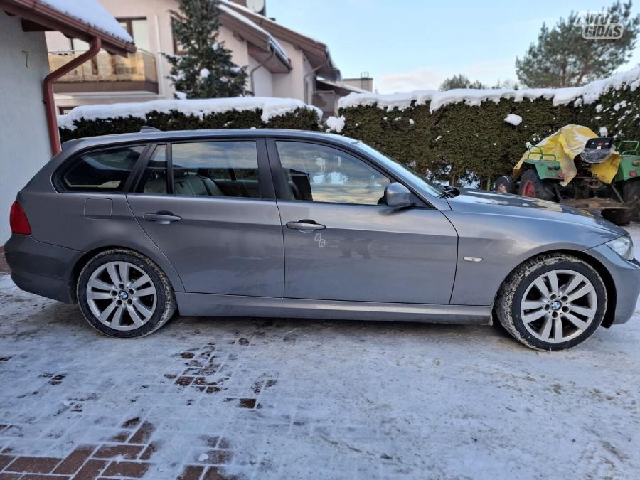 Grey BMW 320 2010 in Vilnius, with an engine capacity of 2.00 L and mileage of 237 thousand km for 5700 €, photo 2 on AUTOMOTO.COM.LV