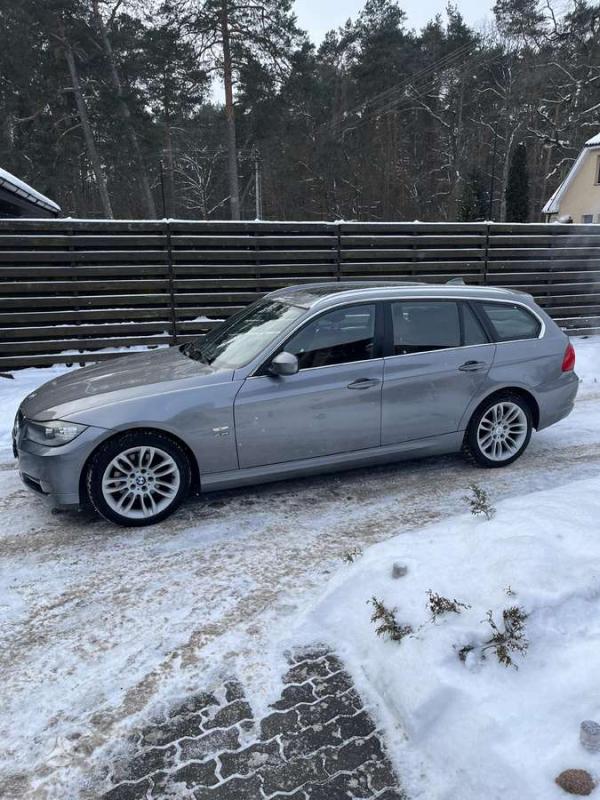 Pelēks BMW 320 2010 Alīta, ar dzinēja tilpumu 2.00 L un nobraukumu 280 tūkst. km par 4750 €, foto 4 vietnē AUTOMOTO.COM.LV