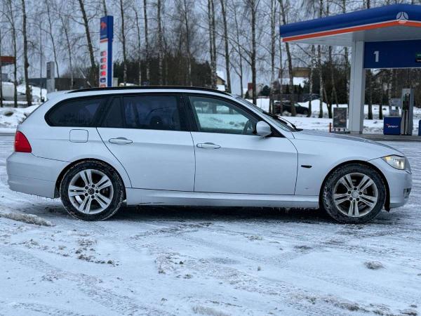 Grey BMW 320 2010 in Vilnius, with an engine capacity of 2.00 L and mileage of 296 thousand km for 3999 €, photo 4 on AUTOMOTO.COM.LV