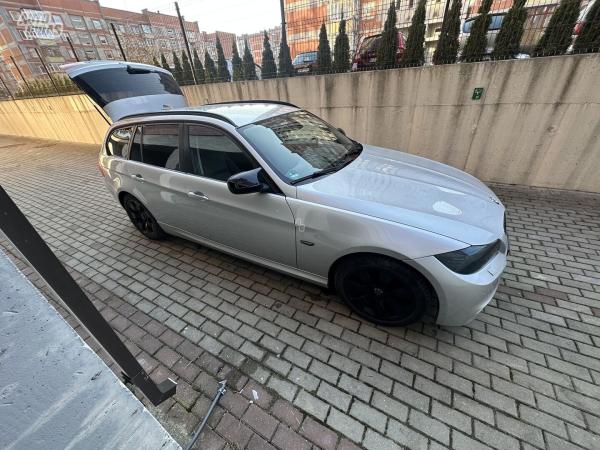 Pelēks BMW 320 2010 Klaipėda, ar dzinēja tilpumu 2.00 L un nobraukumu 203 tūkst. km par 4500 €, foto 2 vietnē AUTOMOTO.COM.LV