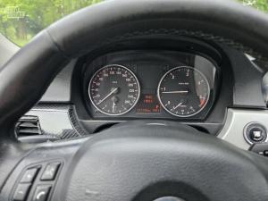 Pelēks BMW 320 2010 Panevēža, ar dzinēja tilpumu 2.00 L un nobraukumu 332 tūkst. km par 4600 €, foto 11 vietnē AUTOMOTO.COM.LV