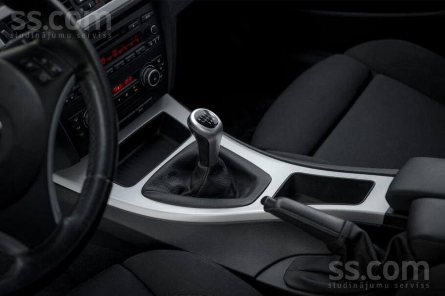 Pelēks BMW 320 2010 Talsi, ar dzinēja tilpumu 2.00 L un nobraukumu 231 tūkst. km par 5790 €, foto 23 vietnē AUTOMOTO.COM.LV