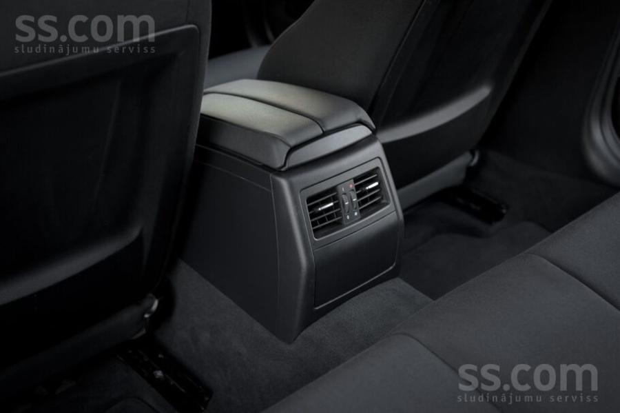 Pelēks BMW 320 2010 Talsi, ar dzinēja tilpumu 2.00 L un nobraukumu 231 tūkst. km par 5790 €, foto 24 vietnē AUTOMOTO.COM.LV
