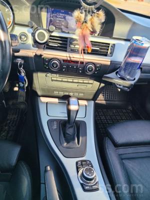 Pelēks BMW 320 2010 Saldus, ar dzinēja tilpumu 2.00 L un nobraukumu 476 tūkst. km par 4400 €, foto 12 vietnē AUTOMOTO.COM.LV