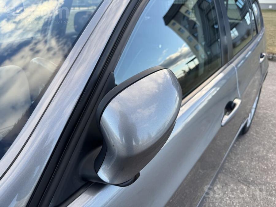 Pelēks BMW 320 2010 Cēsis, ar dzinēja tilpumu 2.00 L un nobraukumu 286 tūkst. km par 5450 €, foto 13 vietnē AUTOMOTO.COM.LV