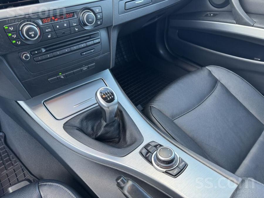 Pelēks BMW 320 2010 Cēsis, ar dzinēja tilpumu 2.00 L un nobraukumu 286 tūkst. km par 5450 €, foto 21 vietnē AUTOMOTO.COM.LV