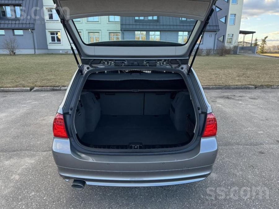 Pelēks BMW 320 2010 Cēsis, ar dzinēja tilpumu 2.00 L un nobraukumu 286 tūkst. km par 5450 €, foto 28 vietnē AUTOMOTO.COM.LV
