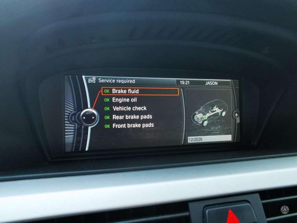 Pelēks BMW 320 2010 Viļņa, ar dzinēja tilpumu 2.00 L un nobraukumu 336 tūkst. km par 5490 €, foto 7 vietnē AUTOMOTO.COM.LV
