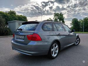 Pelēks BMW 320 2010 Viļņa, ar dzinēja tilpumu 2.00 L un nobraukumu 336 tūkst. km par 5490 €, foto 9 vietnē AUTOMOTO.COM.LV