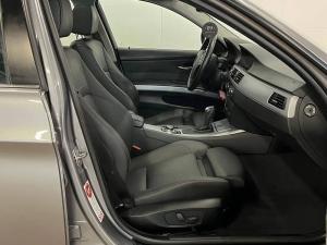 Grey BMW 320 2010 in Jurmala, with an engine capacity of 2.00 L and mileage of 324 thousand km for 6750 €, photo 19 on AUTOMOTO.COM.LV