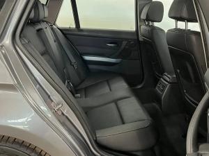 Grey BMW 320 2010 in Jurmala, with an engine capacity of 2.00 L and mileage of 324 thousand km for 6750 €, photo 21 on AUTOMOTO.COM.LV