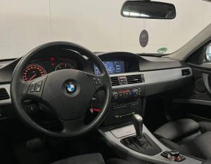 Grey BMW 320 2010 in Jurmala, with an engine capacity of 2.00 L and mileage of 324 thousand km for 6750 €, photo 23 on AUTOMOTO.COM.LV