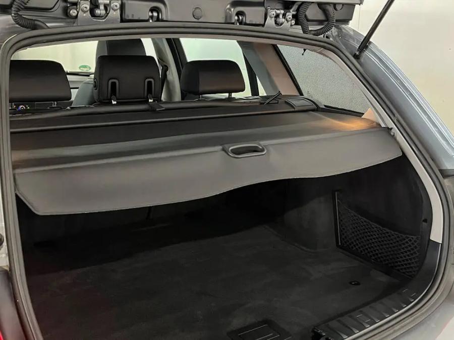 Grey BMW 320 2010 in Jurmala, with an engine capacity of 2.00 L and mileage of 324 thousand km for 6750 €, photo 33 on AUTOMOTO.COM.LV
