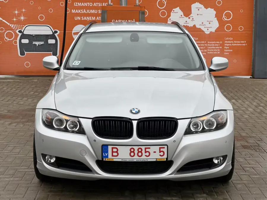 Grey BMW 320 2010 in Jekabpils, with an engine capacity of 2.00 L and mileage of 250 thousand km for 5500 €, photo 4 on AUTOMOTO.COM.LV