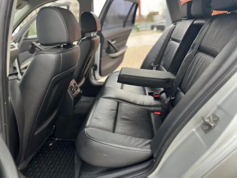 Grey BMW 320 2010 in Jekabpils, with an engine capacity of 2.00 L and mileage of 250 thousand km for 5500 €, photo 16 on AUTOMOTO.COM.LV