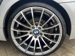 Grey BMW 320 2010 in Jekabpils, with an engine capacity of 2.00 L and mileage of 250 thousand km for 5500 €, photo 23 on AUTOMOTO.COM.LV