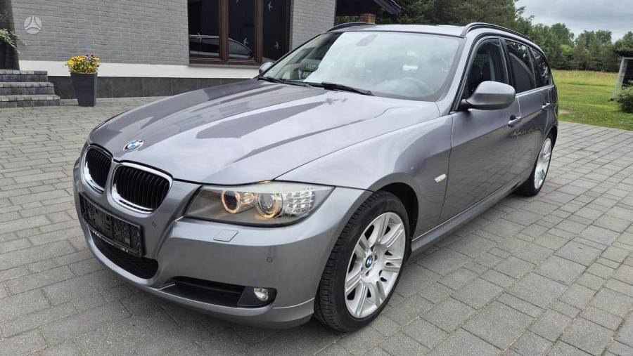 Grey BMW 320 2010 in Kupiskis, with an engine capacity of 2.00 L and mileage of 235 thousand km for 4100 €, photo 3 on AUTOMOTO.COM.LV
