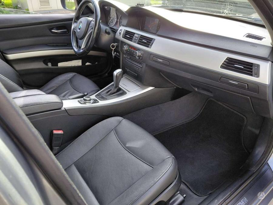 Grey BMW 320 2010 in Vilnius, with an engine capacity of 2.00 L and mileage of 336 thousand km for 5490 €, photo 3 on AUTOMOTO.COM.LV