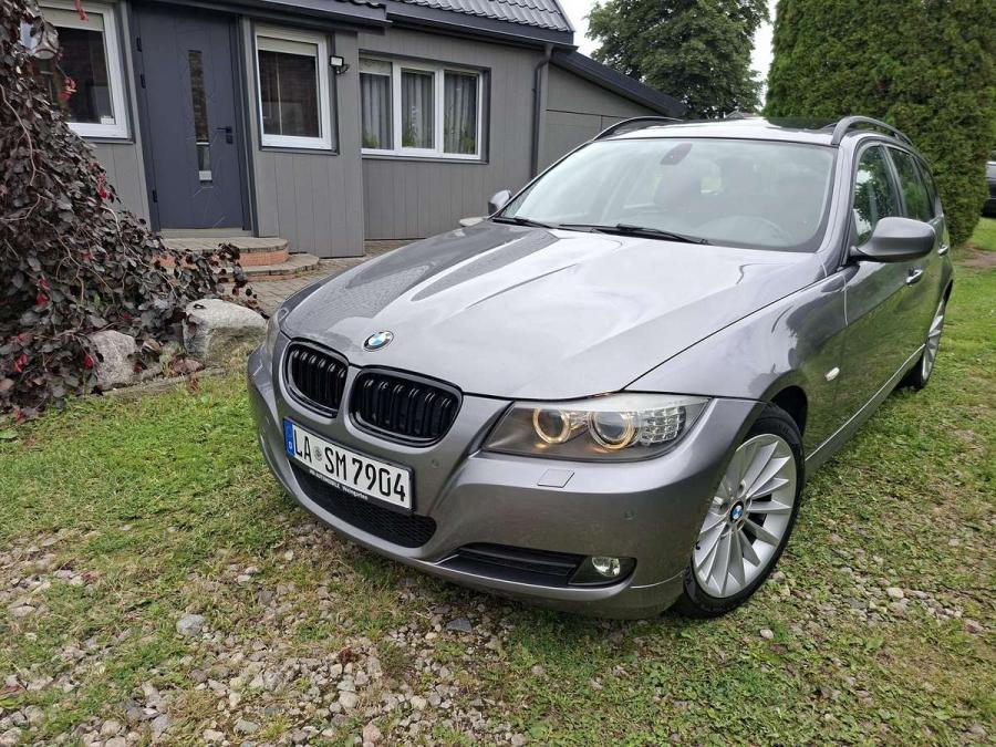 Pelēks BMW 320 2010 Marijampole, ar dzinēja tilpumu 2.00 L un nobraukumu 284 tūkst. km par 5200 €, foto 1 vietnē AUTOMOTO.COM.LV