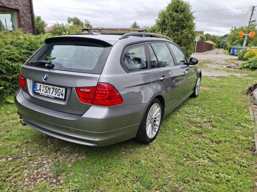 Pelēks BMW 320 2010 Marijampole, ar dzinēja tilpumu 2.00 L un nobraukumu 284 tūkst. km par 5200 €, foto 5 vietnē AUTOMOTO.COM.LV