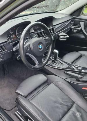 Pelēks BMW 320 2010 Marijampole, ar dzinēja tilpumu 2.00 L un nobraukumu 284 tūkst. km par 5200 €, foto 9 vietnē AUTOMOTO.COM.LV