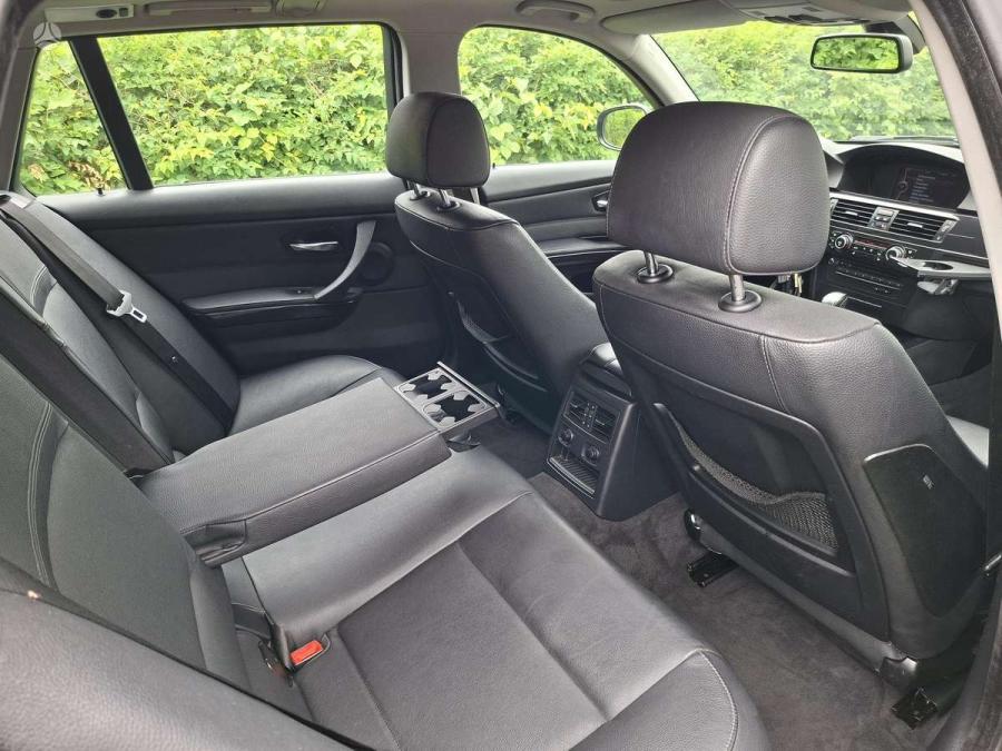 Pelēks BMW 320 2010 Marijampole, ar dzinēja tilpumu 2.00 L un nobraukumu 284 tūkst. km par 5200 €, foto 11 vietnē AUTOMOTO.COM.LV