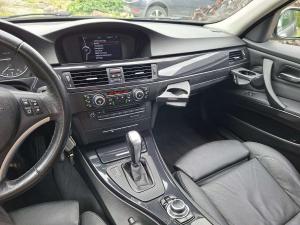Pelēks BMW 320 2010 Marijampole, ar dzinēja tilpumu 2.00 L un nobraukumu 284 tūkst. km par 5200 €, foto 17 vietnē AUTOMOTO.COM.LV