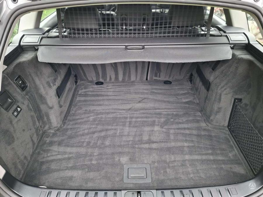 Pelēks BMW 320 2010 Marijampole, ar dzinēja tilpumu 2.00 L un nobraukumu 284 tūkst. km par 5200 €, foto 25 vietnē AUTOMOTO.COM.LV