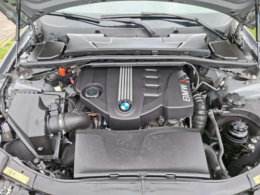 Pelēks BMW 320 2010 Marijampole, ar dzinēja tilpumu 2.00 L un nobraukumu 284 tūkst. km par 5200 €, foto 28 vietnē AUTOMOTO.COM.LV