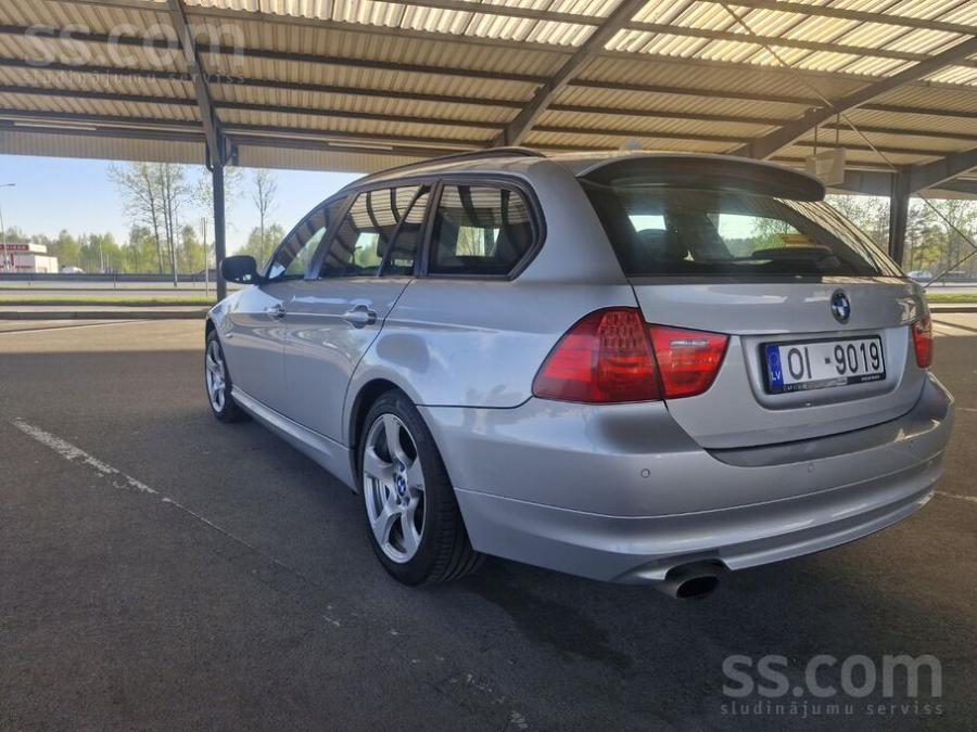 Pelēks BMW 320 2010 Rīga, ar dzinēja tilpumu 2.00 L un nobraukumu 330 tūkst. km par 4450 €, foto 12 vietnē AUTOMOTO.COM.LV