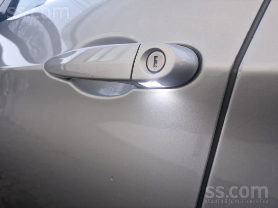 Pelēks BMW 320 2010 Rīga, ar dzinēja tilpumu 2.00 L un nobraukumu 330 tūkst. km par 4450 €, foto 13 vietnē AUTOMOTO.COM.LV