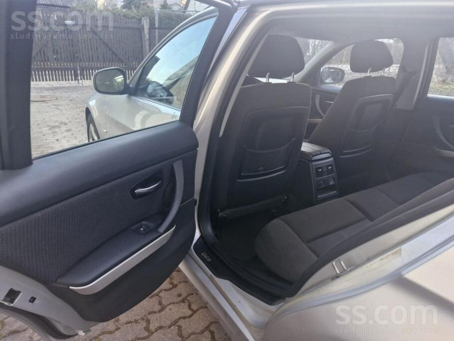 Pelēks BMW 320 2010 Rīga, ar dzinēja tilpumu 2.00 L un nobraukumu 330 tūkst. km par 4450 €, foto 15 vietnē AUTOMOTO.COM.LV