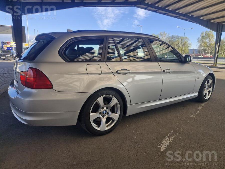 Pelēks BMW 320 2010 Rīga, ar dzinēja tilpumu 2.00 L un nobraukumu 330 tūkst. km par 4450 €, foto 26 vietnē AUTOMOTO.COM.LV