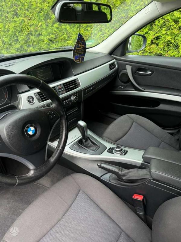 Pelēks BMW 320 2010 Kauņa, ar dzinēja tilpumu 2.00 L un nobraukumu 259 tūkst. km par 5200 €, foto 9 vietnē AUTOMOTO.COM.LV