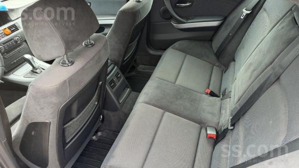 Grey BMW 320 2010 in Valmiera, with an engine capacity of 2.00 L and mileage of 423 thousand km for 6500 €, photo 9 on AUTOMOTO.COM.LV