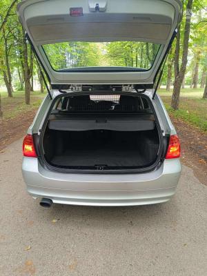 Pelēks BMW 320 2010 Marijampole, ar dzinēja tilpumu 2.00 L un nobraukumu 267 tūkst. km par 4250 €, foto 8 vietnē AUTOMOTO.COM.LV