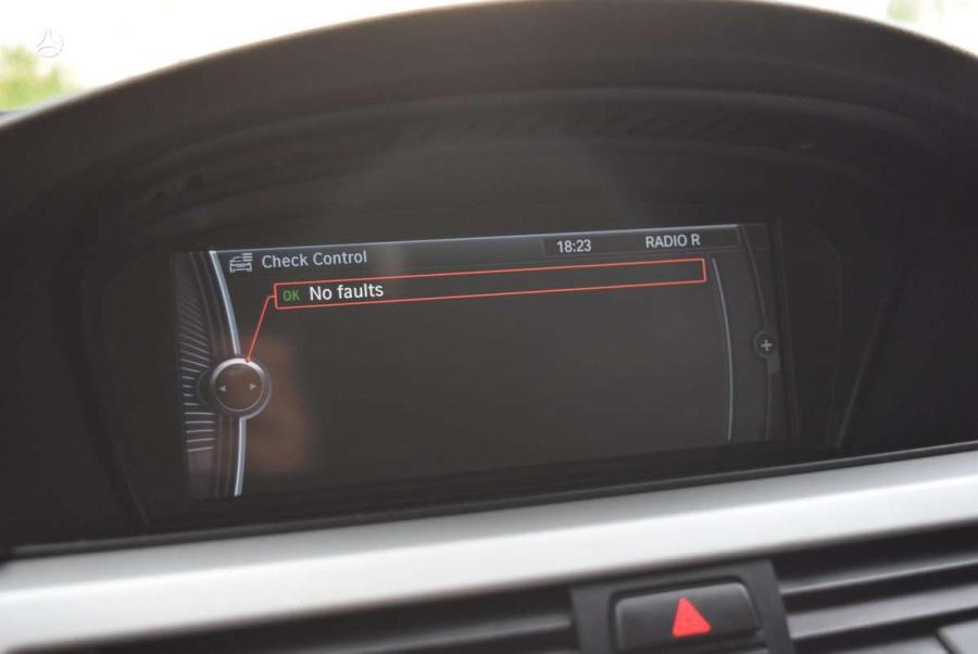 Pelēks BMW 320 2010 Viļņa, ar dzinēja tilpumu 2.00 L un nobraukumu 334 tūkst. km par 4850 €, foto 15 vietnē AUTOMOTO.COM.LV
