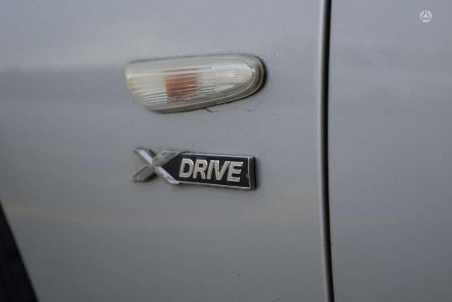 Pelēks BMW 320 2010 Viļņa, ar dzinēja tilpumu 2.00 L un nobraukumu 334 tūkst. km par 4850 €, foto 23 vietnē AUTOMOTO.COM.LV
