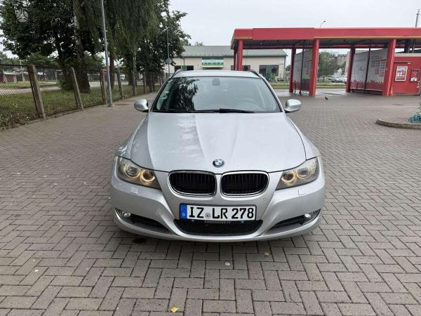 Pelēks BMW 320 2010 Šilutė, ar dzinēja tilpumu 2.00 L un nobraukumu 257 tūkst. km par 4900 €, foto 2 vietnē AUTOMOTO.COM.LV