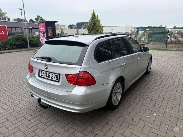 Pelēks BMW 320 2010 Šilutė, ar dzinēja tilpumu 2.00 L un nobraukumu 257 tūkst. km par 4900 €, foto 4 vietnē AUTOMOTO.COM.LV