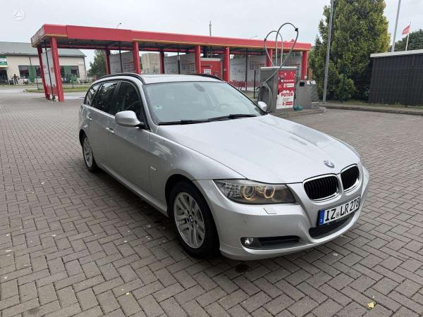 Grey BMW 320 2010 in Silute, with an engine capacity of 2.00 L and mileage of 257 thousand km for 4900 €, photo 4 on AUTOMOTO.COM.LV
