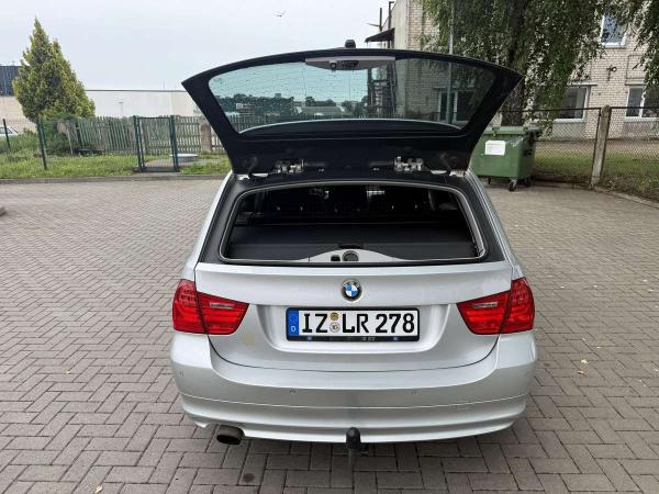 Grey BMW 320 2010 in Silute, with an engine capacity of 2.00 L and mileage of 257 thousand km for 4900 €, photo 7 on AUTOMOTO.COM.LV