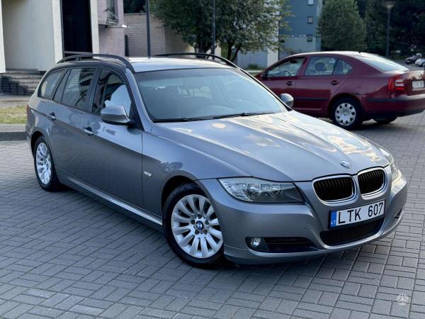 Pelēks BMW 320 2010 Viļņa, ar dzinēja tilpumu 2.00 L un nobraukumu 260 tūkst. km par 4500 €, foto 2 vietnē AUTOMOTO.COM.LV