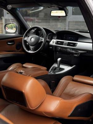 Grey BMW 320 2010 in Klaipeda, with an engine capacity of 2.00 L and mileage of 365 thousand km for 4650 €, photo 8 on AUTOMOTO.COM.LV