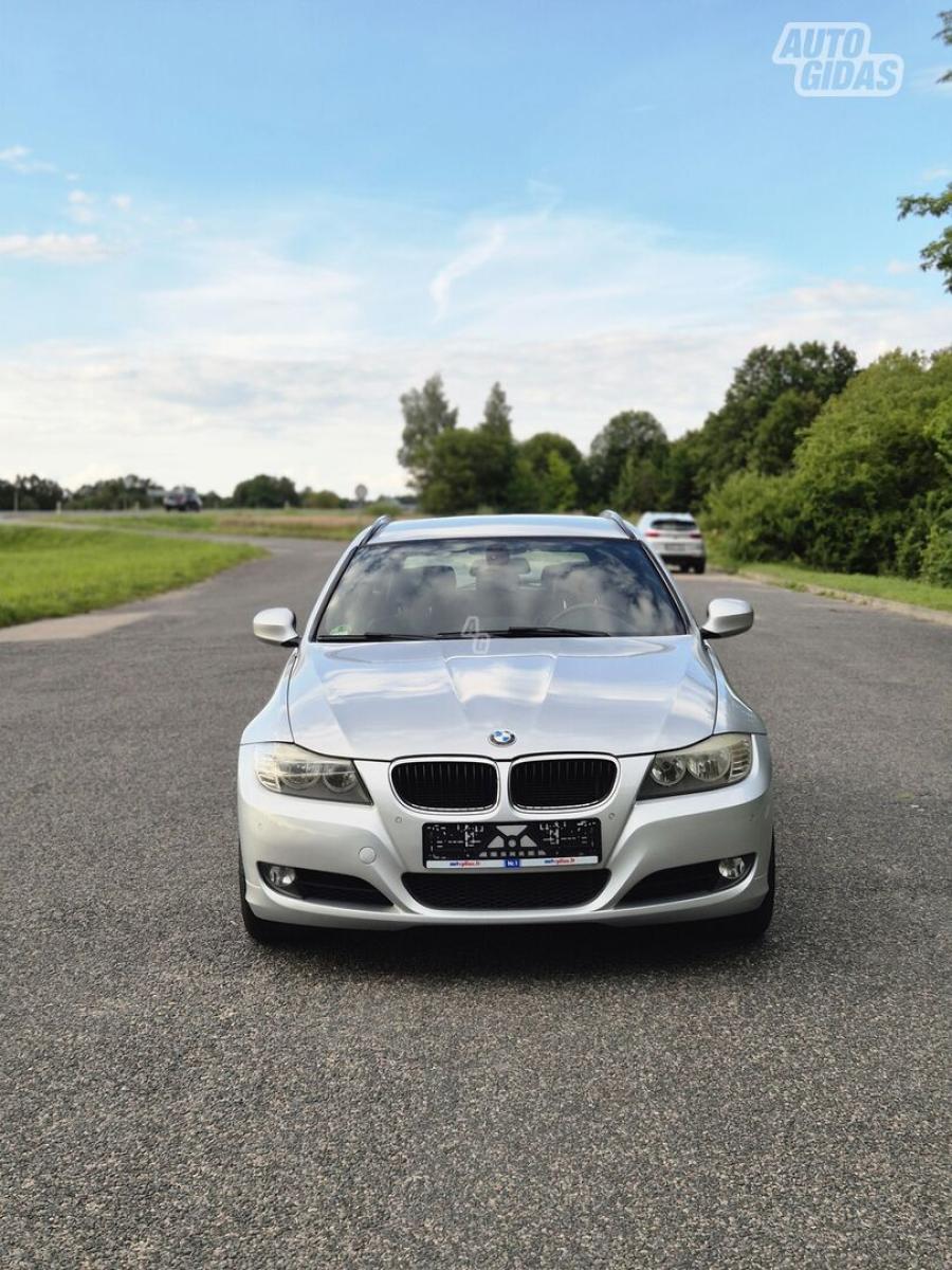 Pelēks BMW 320 2010 Prienai, ar dzinēja tilpumu 2.00 L un nobraukumu 250 tūkst. km par 4799 €, foto 3 vietnē AUTOMOTO.COM.LV
