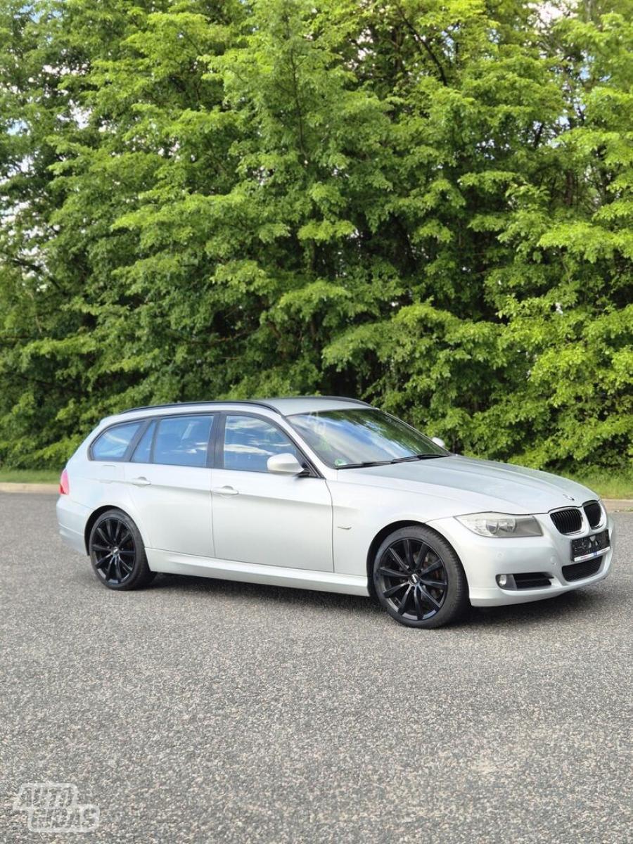 Pelēks BMW 320 2010 Prienai, ar dzinēja tilpumu 2.00 L un nobraukumu 250 tūkst. km par 4799 €, foto 5 vietnē AUTOMOTO.COM.LV