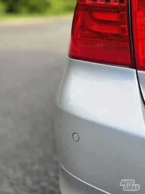 Pelēks BMW 320 2010 Prienai, ar dzinēja tilpumu 2.00 L un nobraukumu 250 tūkst. km par 4799 €, foto 18 vietnē AUTOMOTO.COM.LV