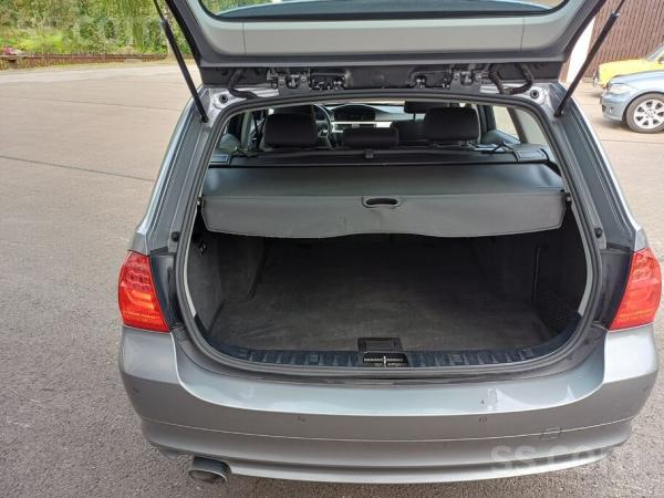 Pelēks BMW 320 2010 Valmiera, ar dzinēja tilpumu 2.00 L un nobraukumu 214 tūkst. km par 5200 €, foto 9 vietnē AUTOMOTO.COM.LV