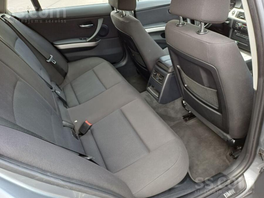 Grey BMW 320 2010 in Valmiera, with an engine capacity of 2.00 L and mileage of 214 thousand km for 5200 €, photo 11 on AUTOMOTO.COM.LV